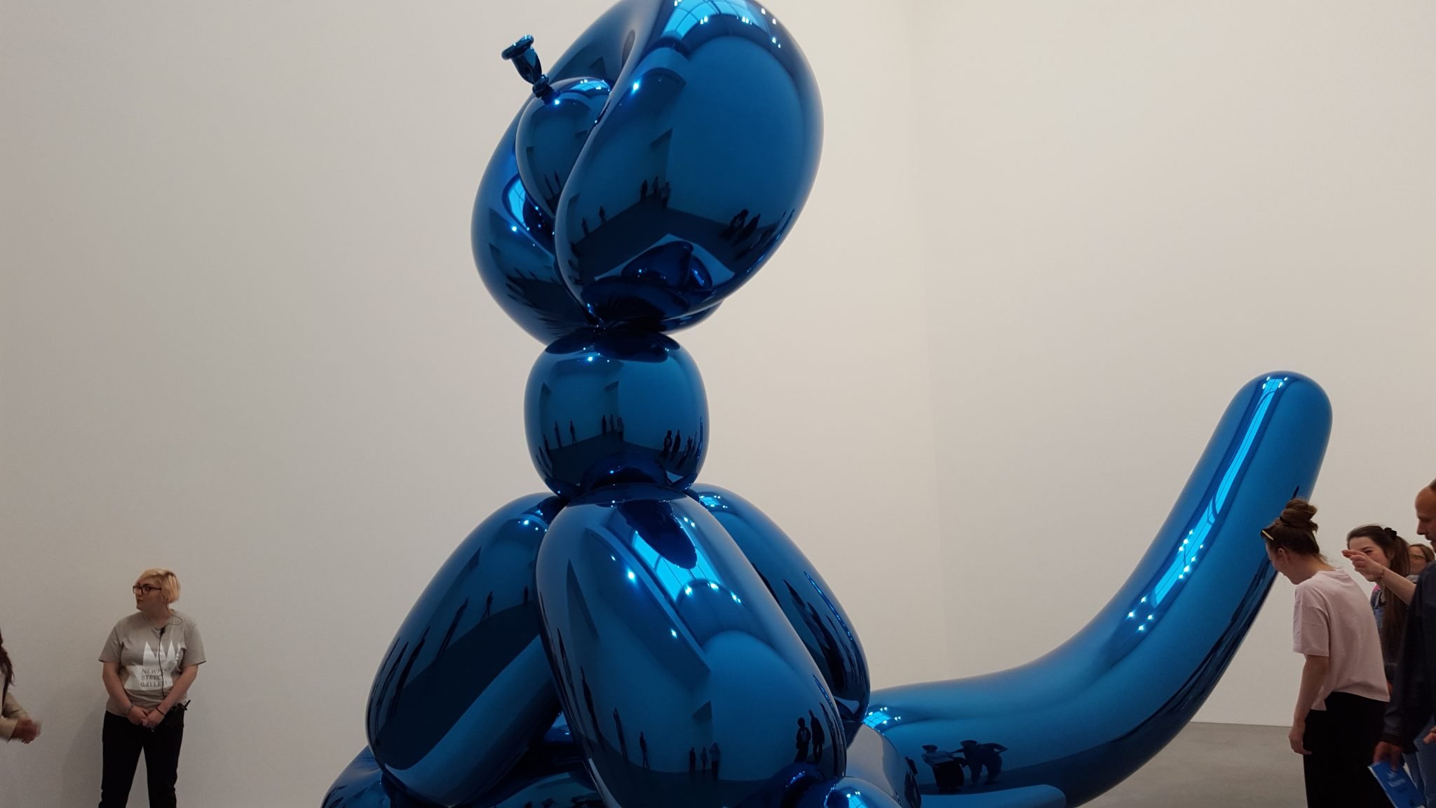 Review: Now, Jeff Koons Exhibition | Newport Street Gallery