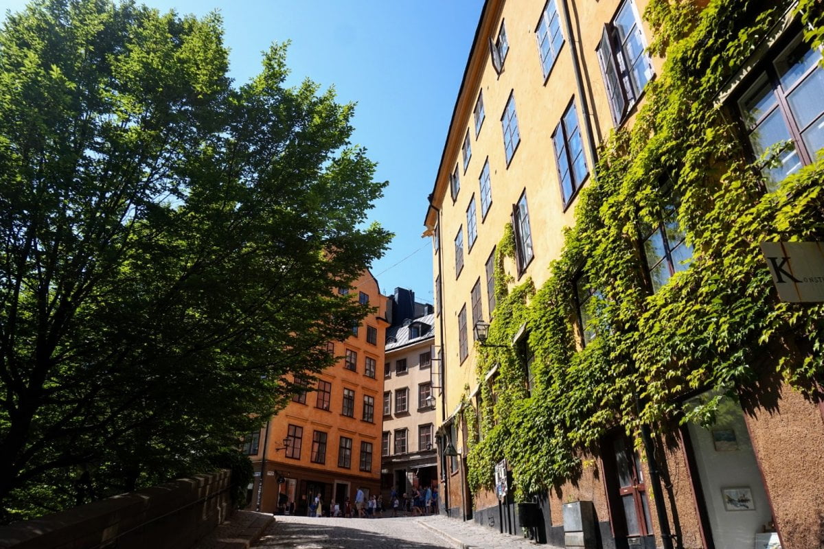 Colourful Houses & Narrow Streets of Gamla Stan, Stockholm | Elite ...
