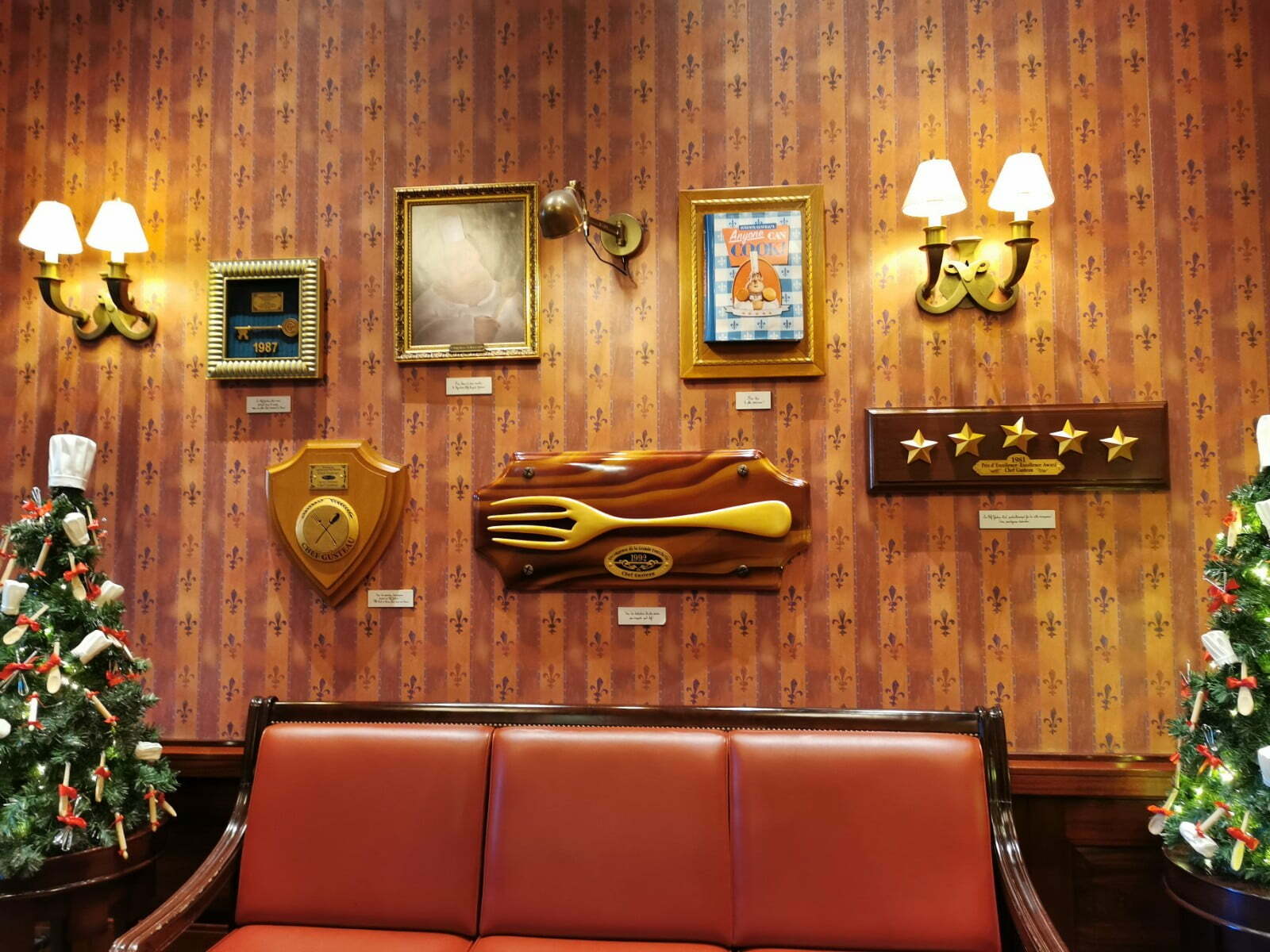 Bistrot Chez Remy Review: Is The Ratatouille Restaurant Worth It ...