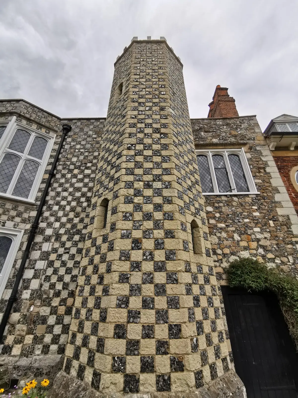 Hall Place & Gardens, Dartford Review: Why It's Worth Visiting (Photos ...