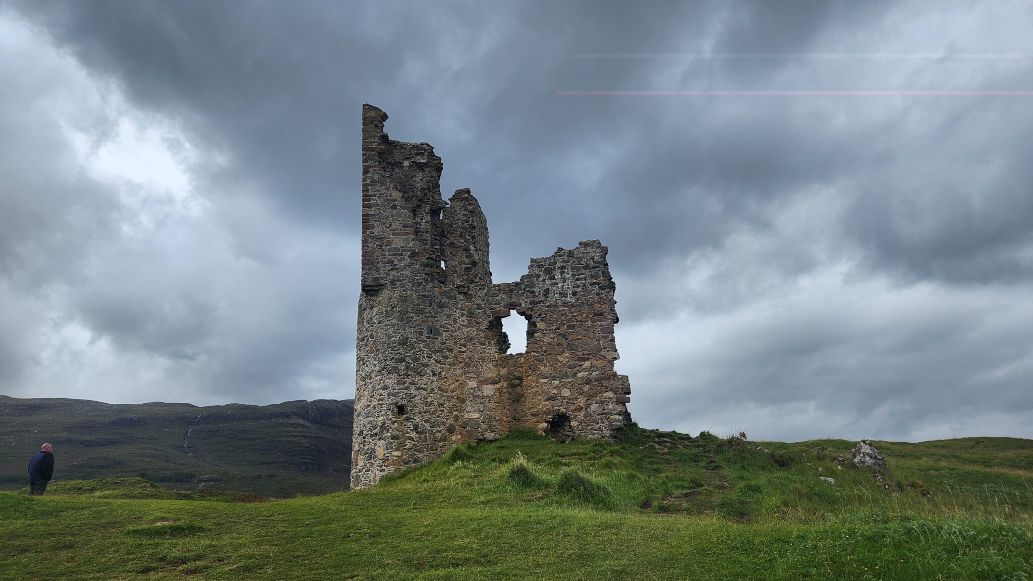 Ardvreck Castle Review: History & Visitor Guide | Elite Travel Blog