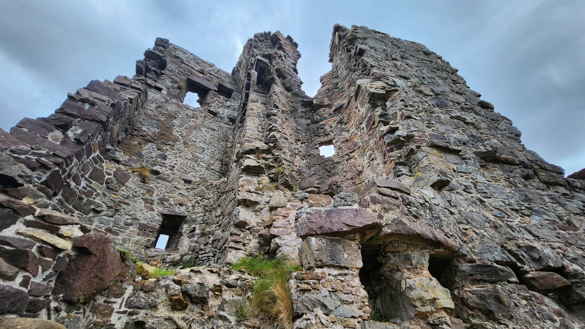 Ardvreck Castle Review: History & Visitor Guide | Elite Travel Blog